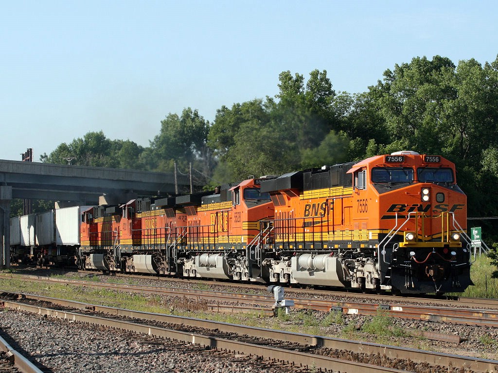 BNSF 7556